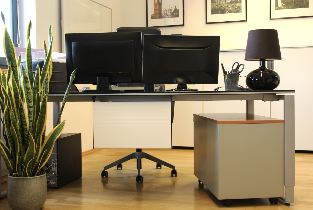 Redwell infrarood bureauverwarming | Redwellstudio Nederland B.V.